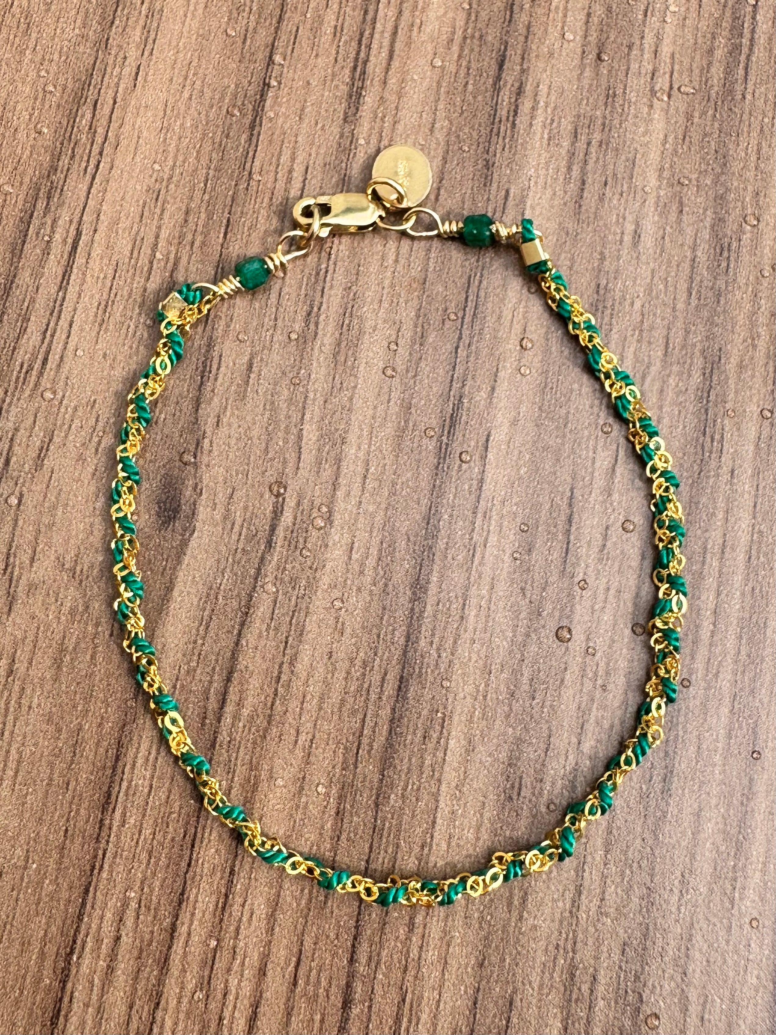 Gold Filled Threaded Chain Bracelet Green – Toscani Australia