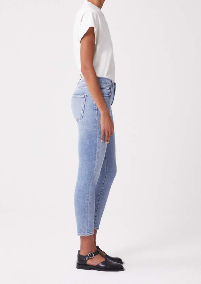 Toni Jean in Precipice – Toscani Australia