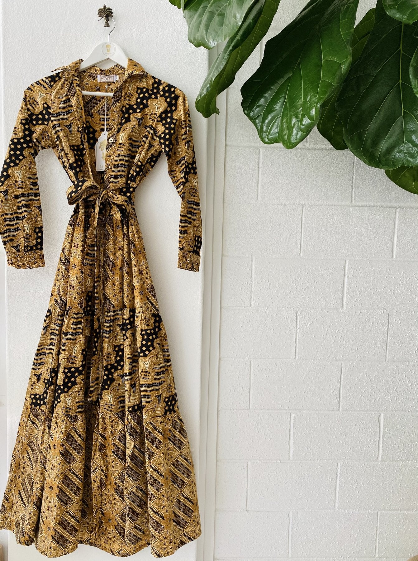 Hotel Sahana Dress Mystqal Print – Toscani Australia